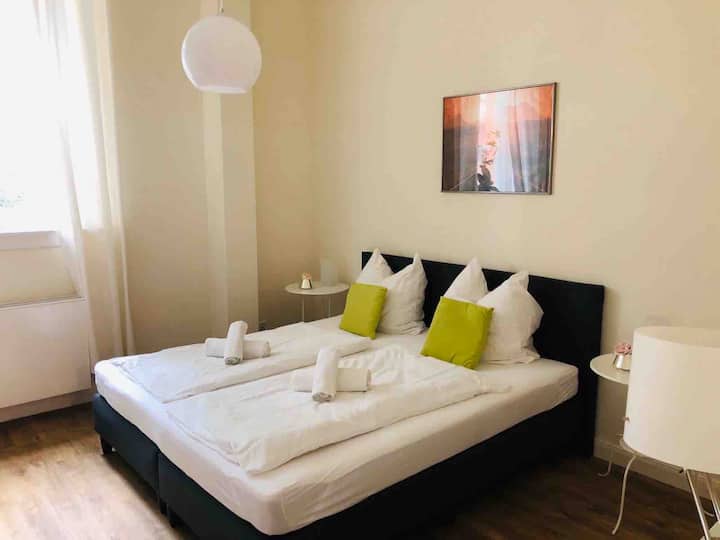 Great One Room Downtown / Name: Dresden - Mainz