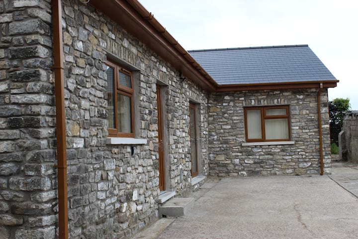 Modern Retreat In An Idyllic Rural Setting - Cowbridge