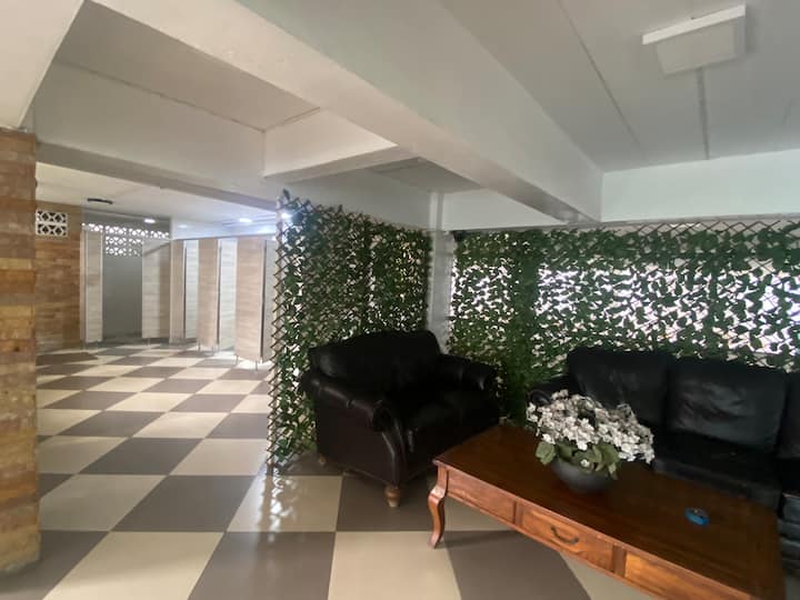 3min To Paknam Skytrain/minutes To Downtown/pool - Phra Pradaeng