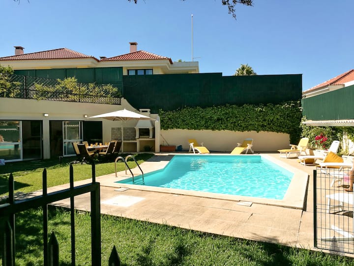 Charming Villa 4 Suites With Private Pool & Garden - Cascais