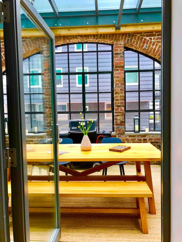 New, Unique Seafront Loft-style Apartment-downtown - Bergen