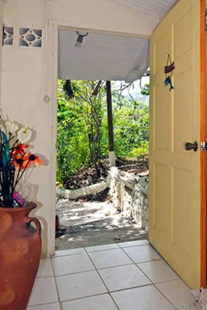 Blue Mango Cottages Sweet Point Lower Cottage - Tobago