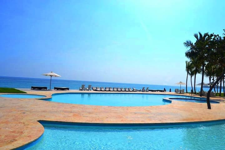 Oceanfront 2 Bed Luxury Penthouse Rooftop Seawinds - Cabarete