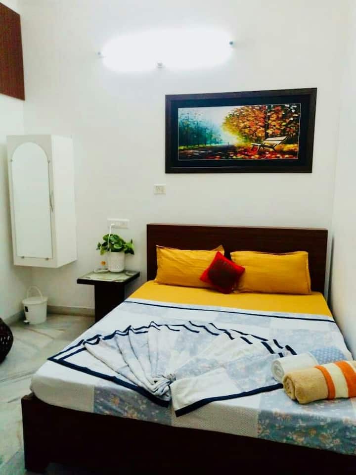 Wow   Deluxe Ac Room With Balcony - Jabalpur