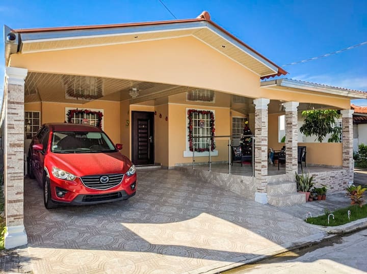 Modern House With A/c 10 Mins From Airport - Tocumen Airport (PTY)