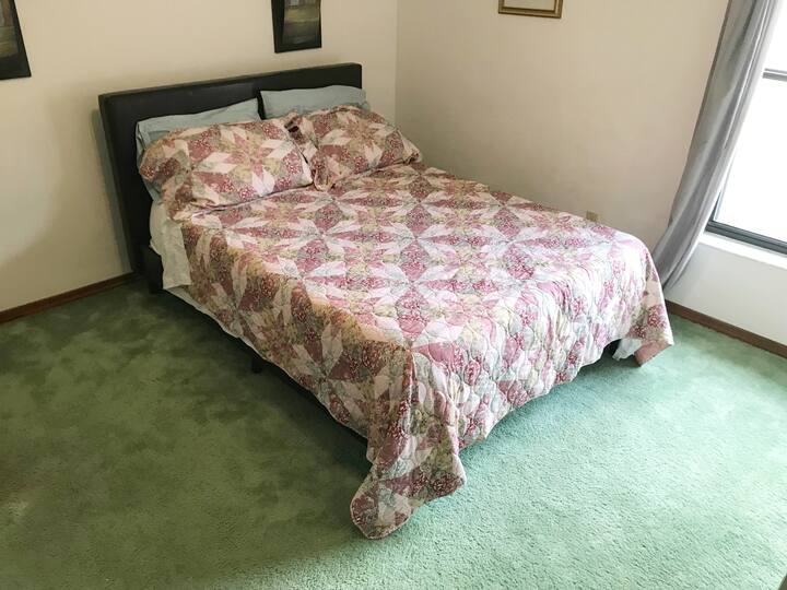 Comfy Queen Bed W/ Private Bath By Rainbow River! - Rainbow Springs State Park, Dunnellon