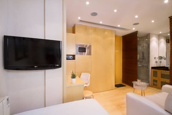 New! Amazing And Modern Studio At The City Center - Barcelona