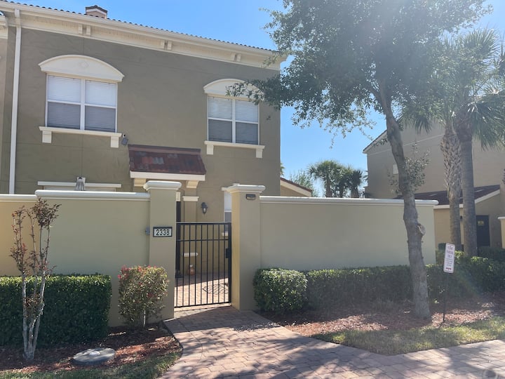 Large Townhouse Near Disney, Universal - Four Corners