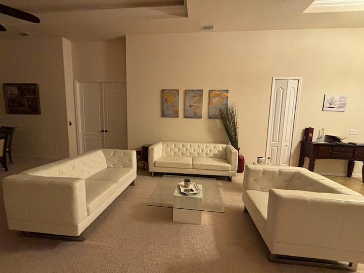 Upscale Quiet Home On 10 Acres - Melbourne, FL