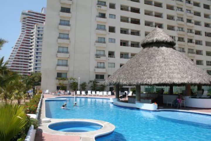 Amplio Departamento Súper Ubicado. - Acapulco