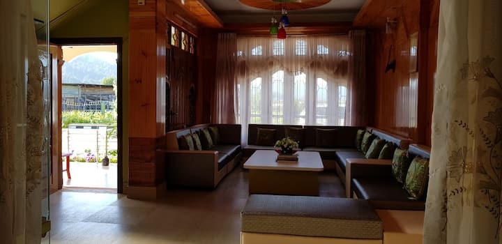 Meadow Muse Room 2 - Ziro