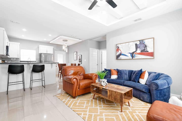 Cozy & Stylish 3bed/2bath Apt - McAllen, TX