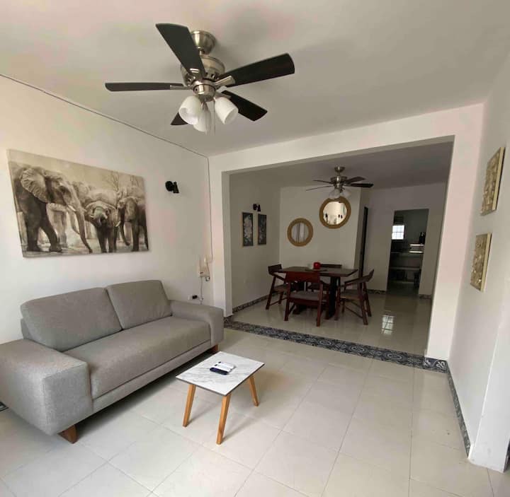 Siéntete En Casa, A 6 Cuadras De Paseo De Montejo - Mérida, México