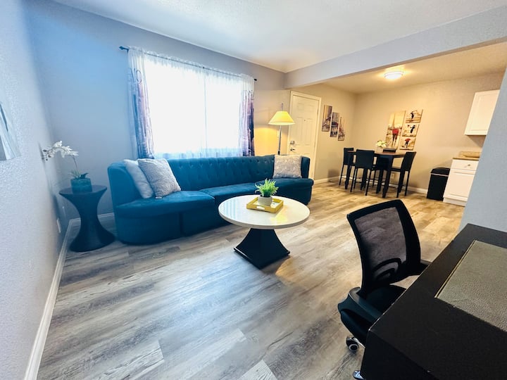 4 - Newly Renovated 2 Bedroom 1 Bath Near Center