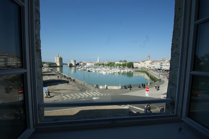 Vue Imprenable Sur Le Vieux Port - La Rochelle
