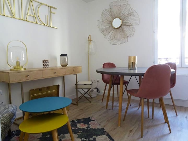 Au Numéro 4! Bel Appartement En Plein Centre Ville - Touques
