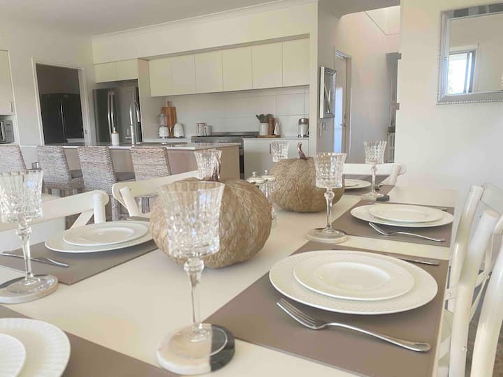 2 Bedrooms Available In Home - Ipswich