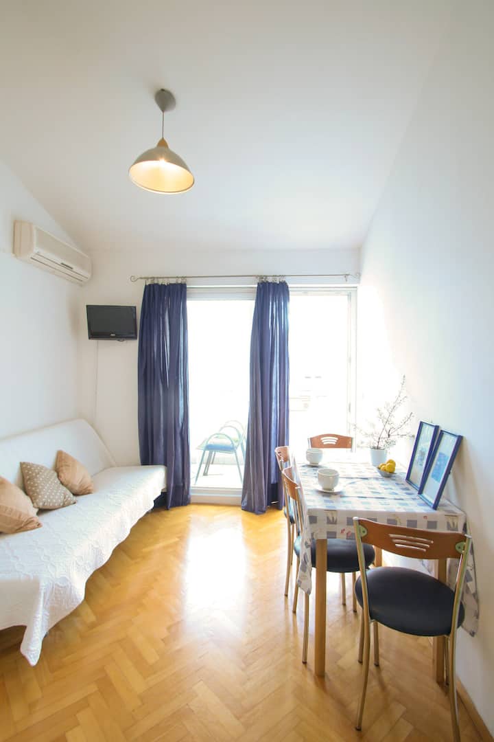 4+1 Apartment Near The Beach [5] - Makarska