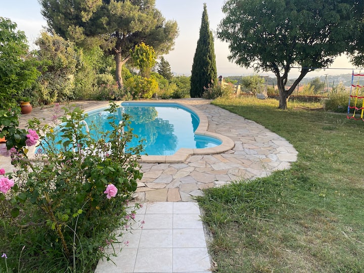 Maison Avec Piscine Dans Les Collines à Marseille - Allauch