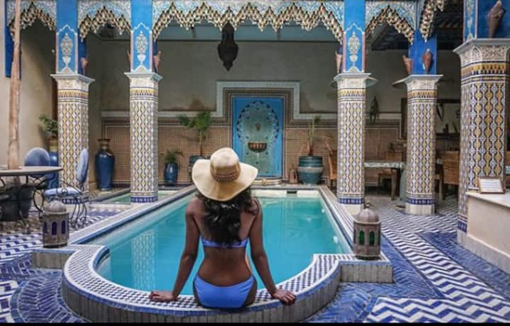 Near Souks And Jama El Fnaa - Marrakesh