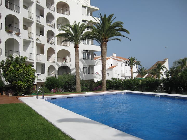Bright Modern 2 Bedroom Apartment - Nerja