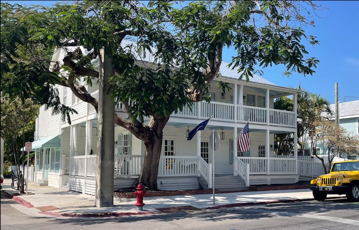 Gorgeous 8 Room Guest House For Private Functions - Key West, FL