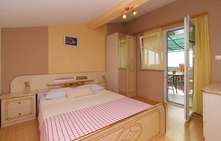 Island Ciovo: Home Created For Enjoying The Summer - Okrug Gornji