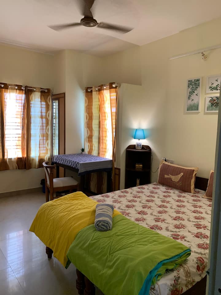 Apartment Bathed In Sunshine 2 - Ekta Residence - Bangalore