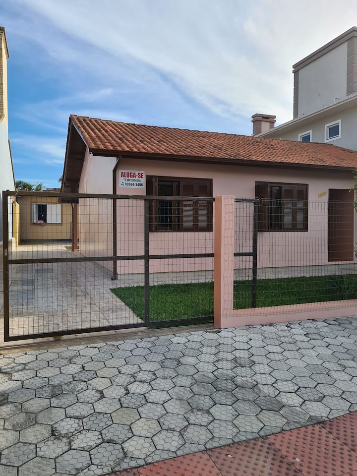 Casa Aconchegante  Próximo  A Praia - Garopaba