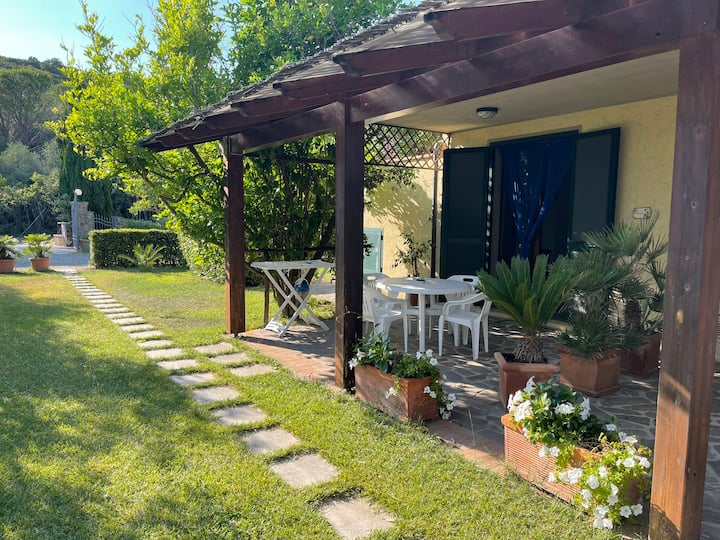 Camera Viola - Villa Pina - Castiglione della Pescaia