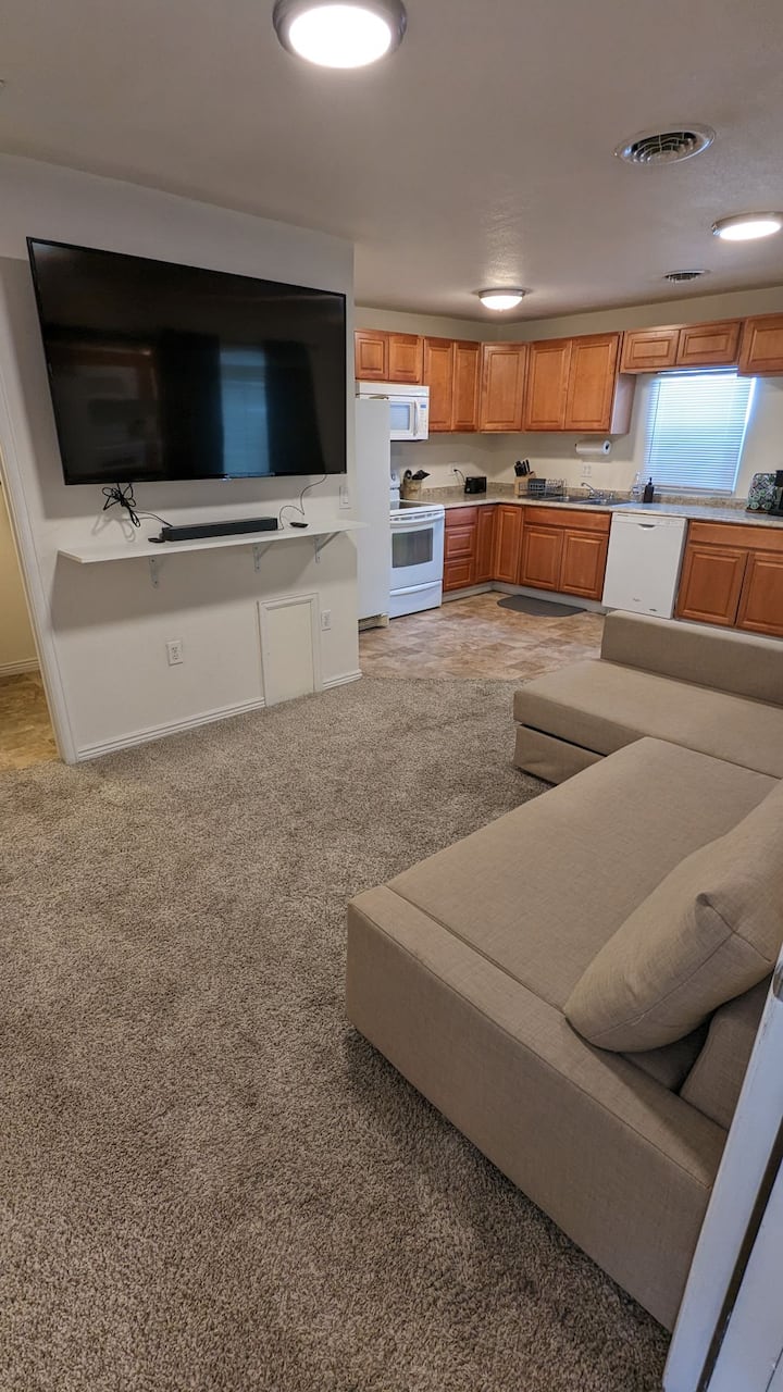 Nice 1 Bed Apt. By Downtown - Cheyenne Frontier Days