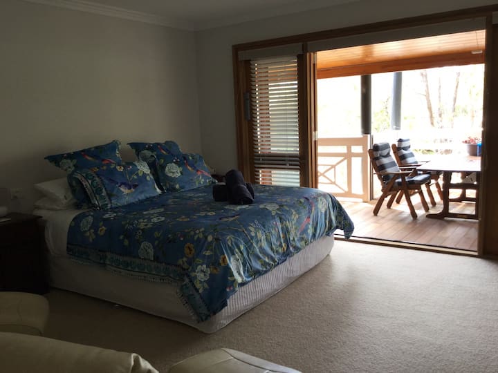 Rainbird Suite Upstairs Rainbird Manor - Dunsborough