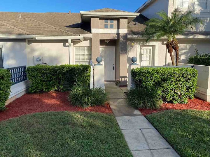 Amazing 2br 2ba Adults Only Orlando Villa (Pool) - Orlando International Airport (MCO)