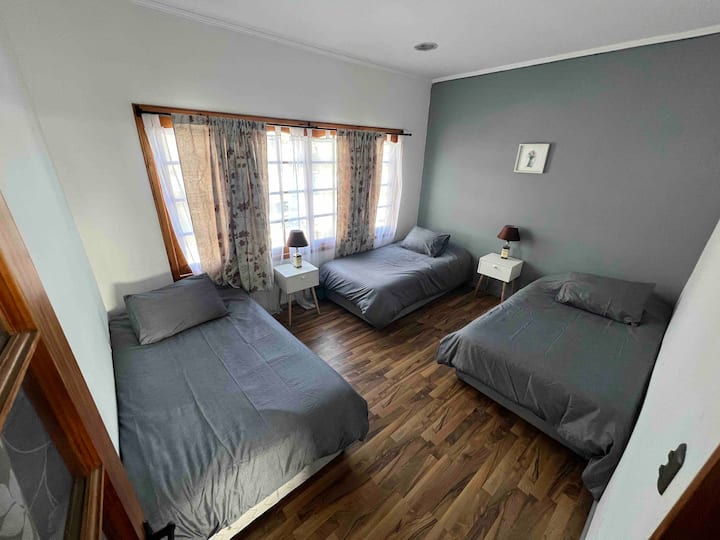 Habitación Triple (3 Camas) En Pichilemu - Pichilemu