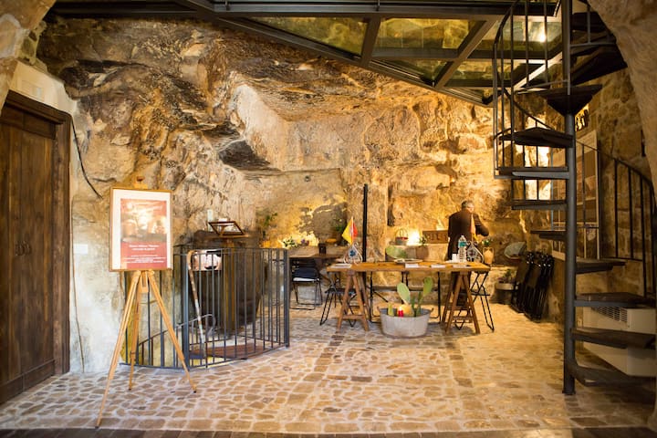 Case Degli Avi Barocche, Antico Abitare In Grotta - Scicli