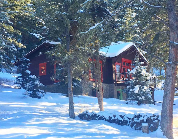 Pre-season Discount On Winter Wonderland Cabin - Big Sky, MT