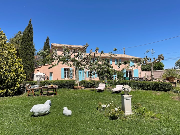 Magnifique Gîte Au Calme Entre Mer Et Campagne - La Garde