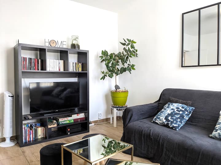 Grande Maison Rénovée Près Paris à 8 Min Du Métro - Romainville