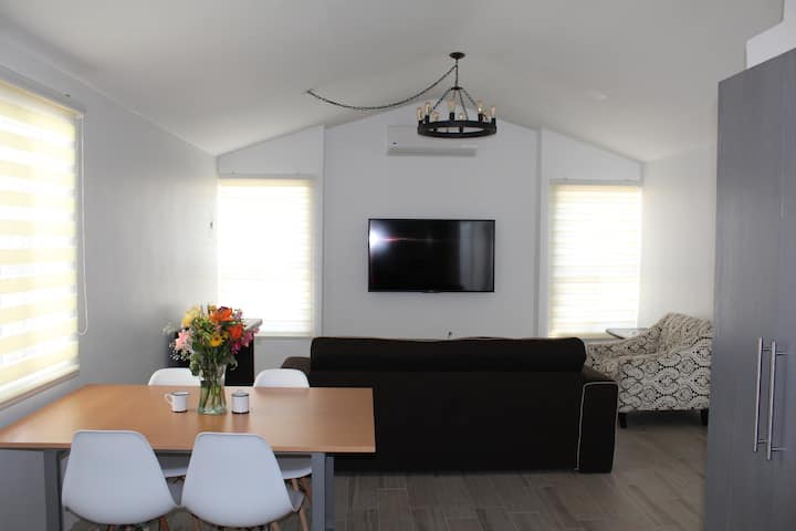 La Casita Blanca (15 Min Consulado) - Ciudad Juárez