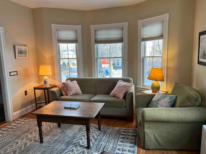 Charming Portland Home  Near Back Cove & Downtown - Portland, ME