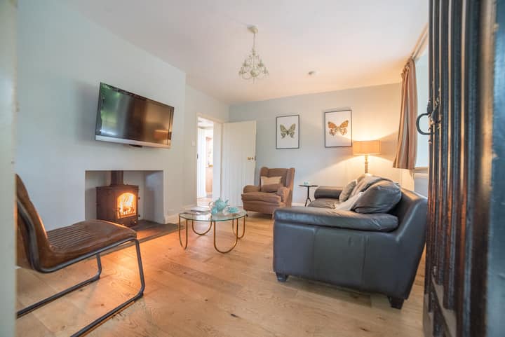 Unique And Classic 3 Bedroom House With Garden. - Llanidloes