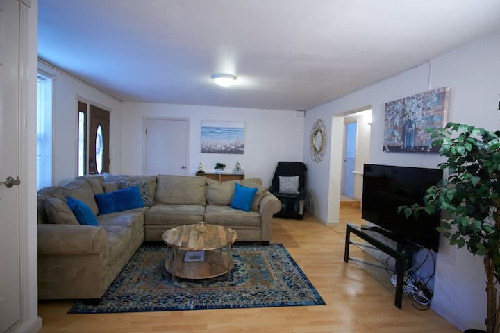 Relax In Our 2 Br Retreat 6 Mins From Sfo Airport - Millbrae, CA