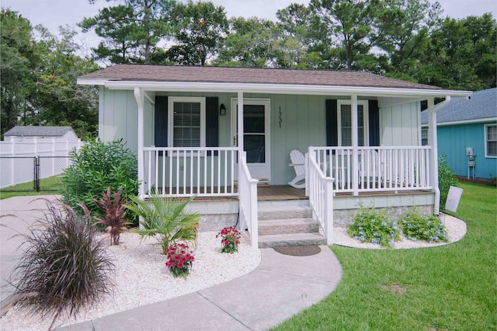 Cozy Beach Cottage Less Than 10 Minutes To Beach - Ocean Isle Beach, NC