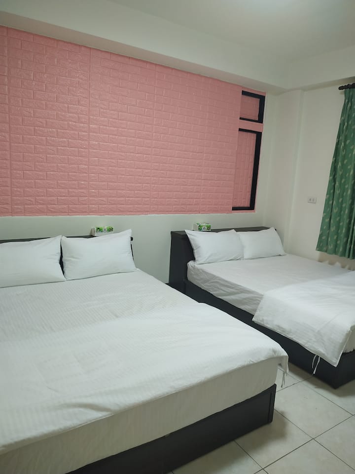 位於都蘭中心交通方便,生活機能優,衝浪,背包客省錢舒適首選  舒適3+1雅房,內有電視 冷氣 - 台東縣