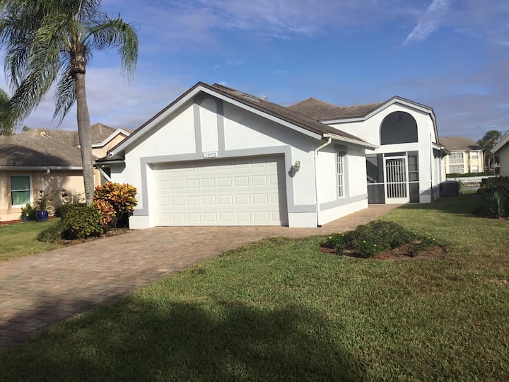 Luxurious Vacation Home! - Estero, FL