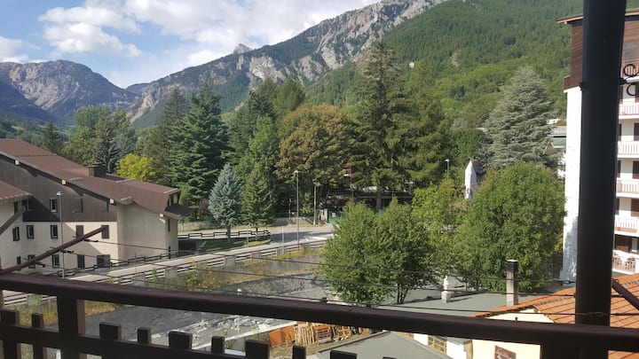 Monolocale In Centro Vista Montagne - 巴爾多內基亞