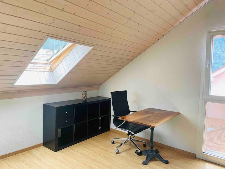 A Convenient Room, Good Value For Money. - Montreux