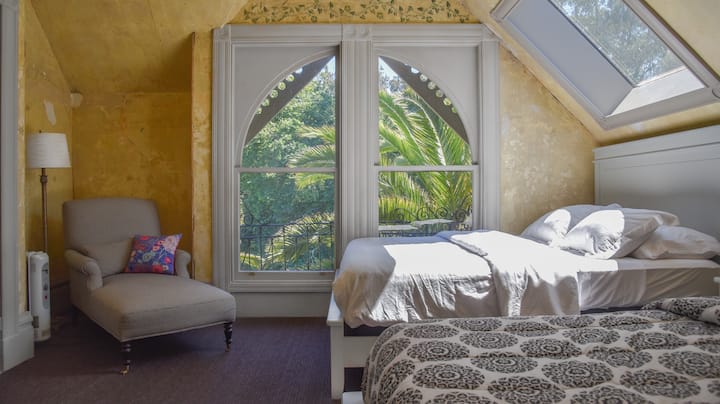 One Of A Kind San Francisco Queen Anne Victorian! - San Francisco, CA