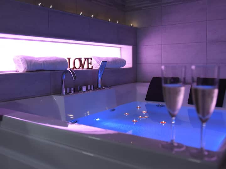 Nido Di Roma Suite, Jacuzzi King Size, Métro C - Rome