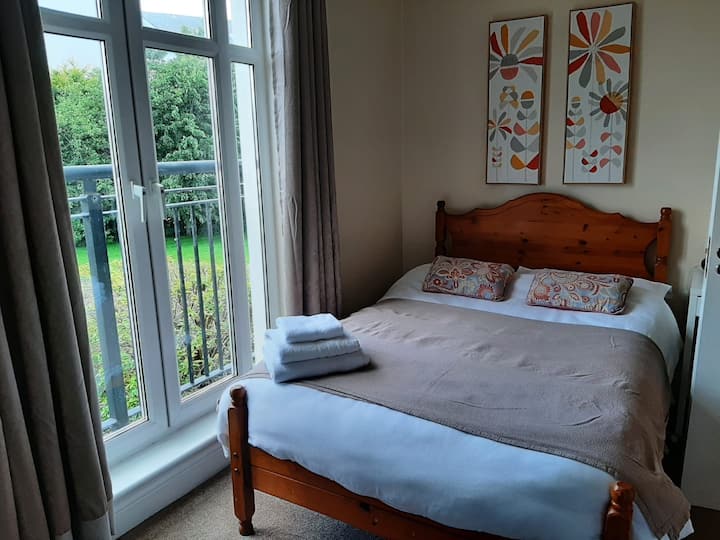 Double Close To Nuig - Galway
